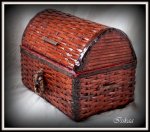 Rustic Trunk Made With Newspaper Or Magazine Paper Tubes